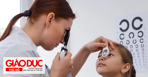 Mách cha mẹ cách chăm sóc, bảo vệ mắt cho bé
