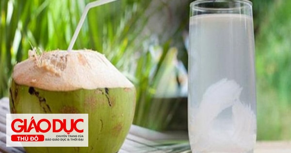 Uống nước dừa lúc đói sẽ tốt/xấu như thế nào với sức khoẻ?