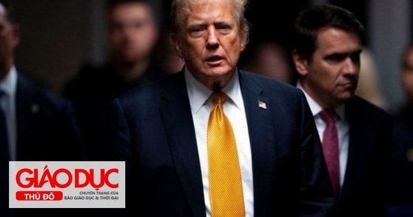 Ông Trump đưa ra lời cảnh báo khiến tòa "khó nghĩ"